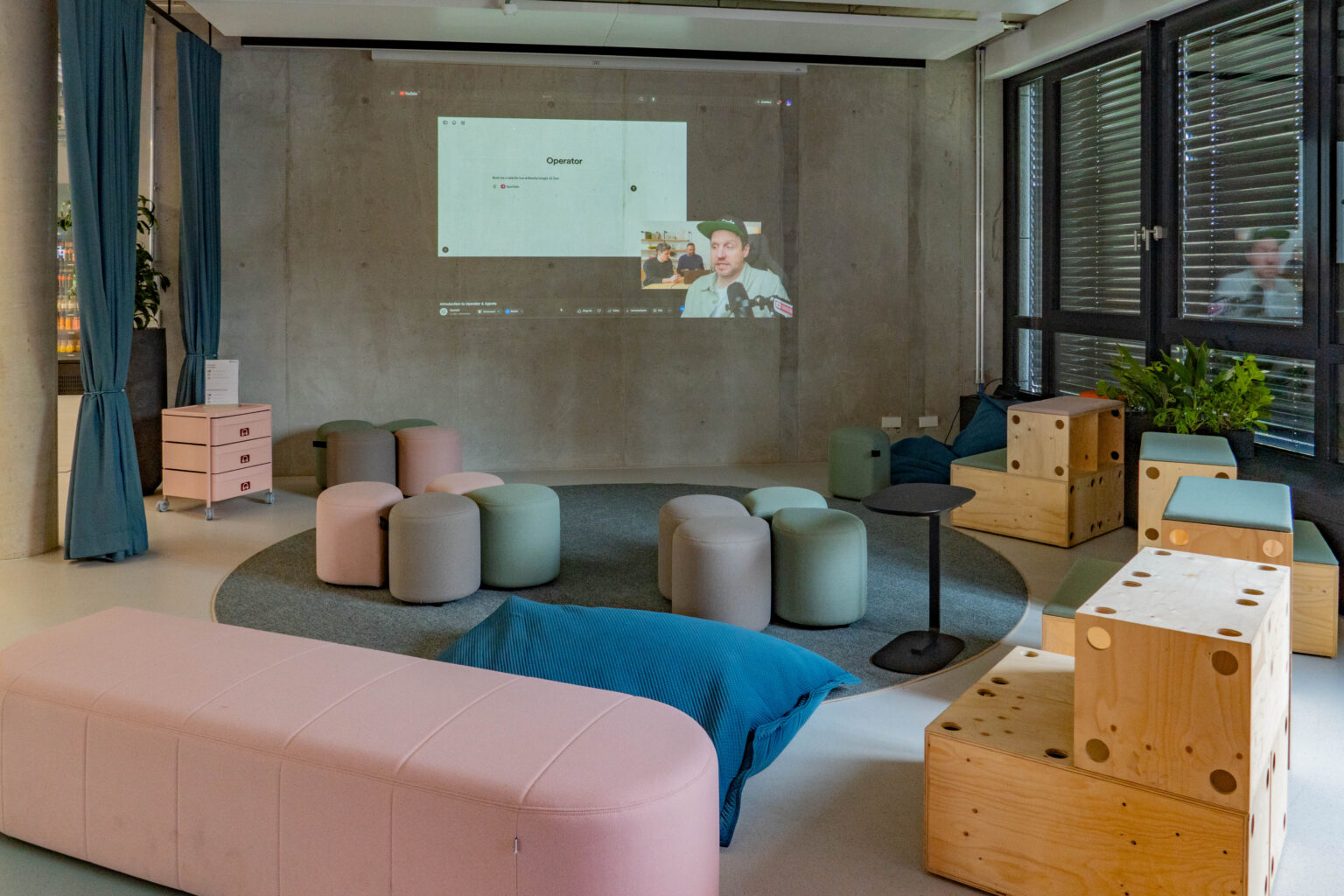 Besucherzentrum – IPAI Foundation